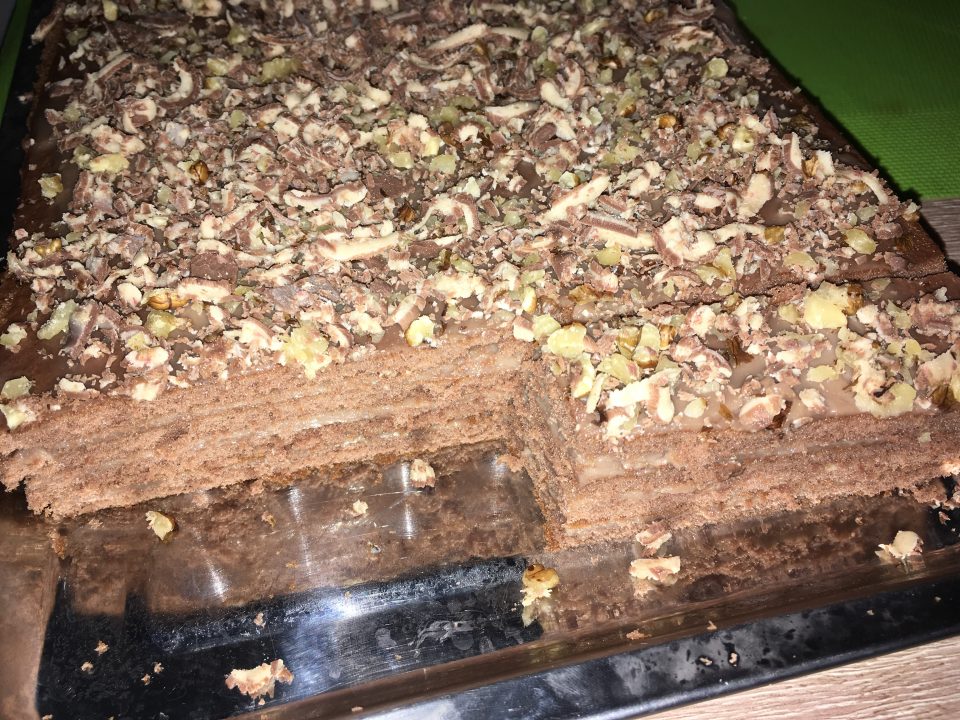 Pandispan fara coacere cu crema de ciocolata - Ciocolata cu Zambete