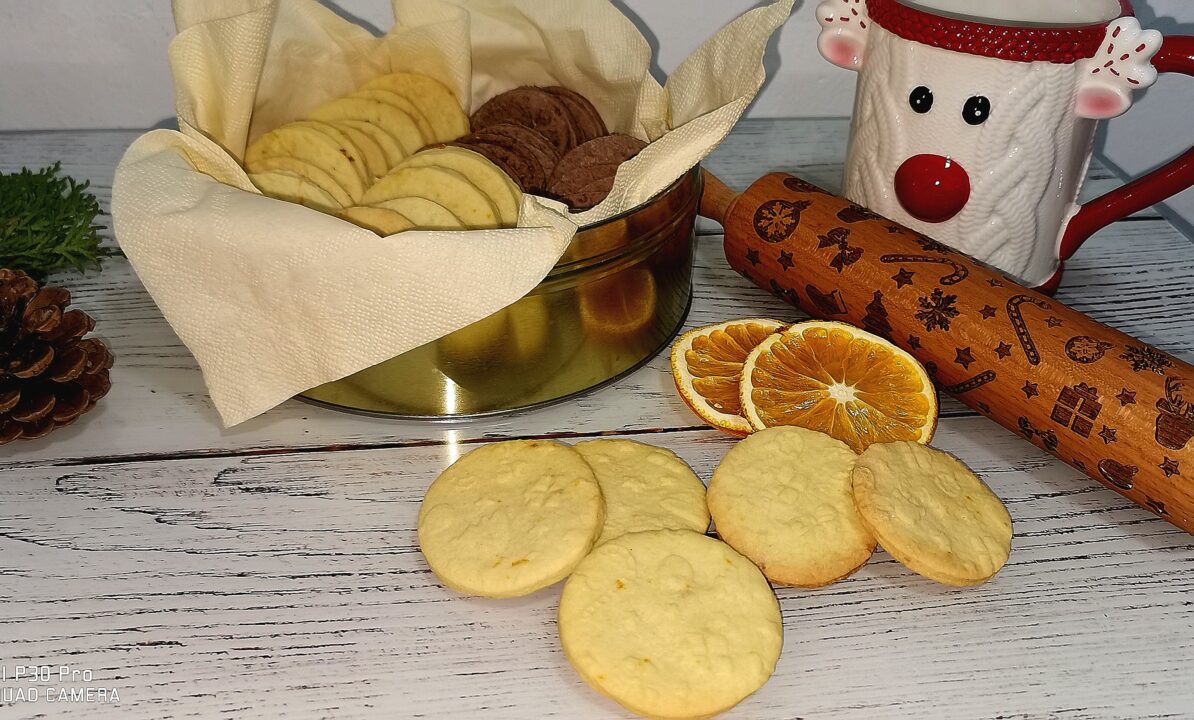 Biscuiti cu portocala - Ciocolata cu Zambete